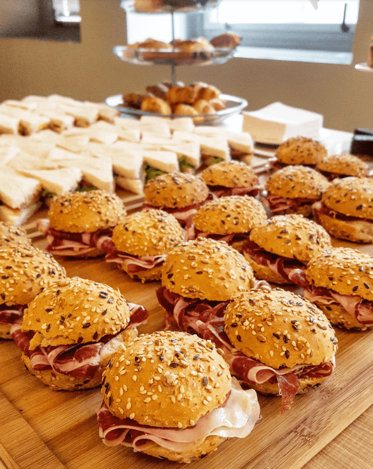 7 IDEAS DE CATERING PARA TU EVENTO EN YIMBY